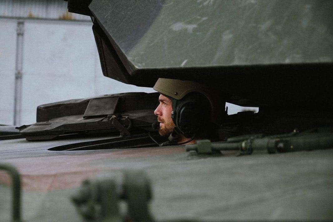 Polish tankers show off their new ex-USMC m1a1 tanks > General ...