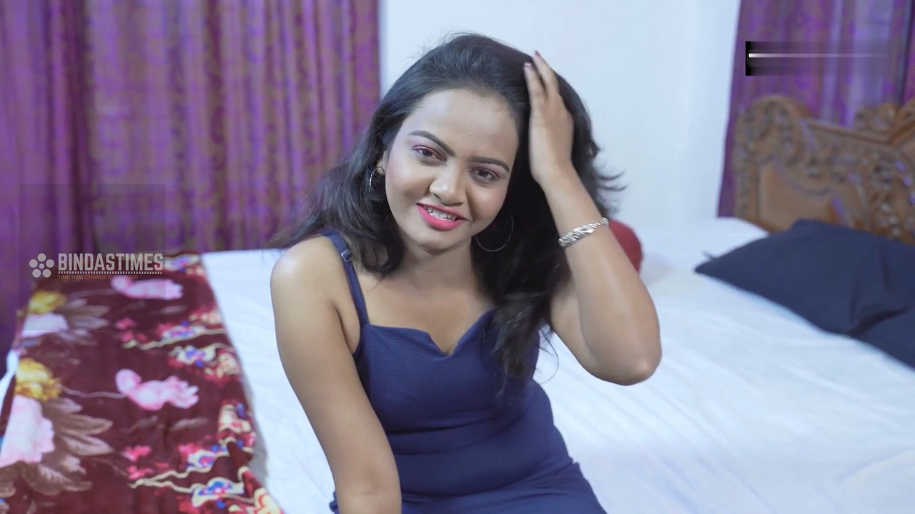 Desi Hot Indian Girl Srabani Fucks with Her Makan Malik at Her Room mp4 snapshot 00 02 965 ...