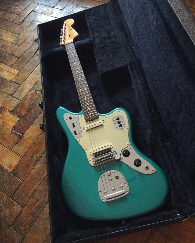 8433 E82 F A093 474 A B987 BE1 FB9419400 — Postimages