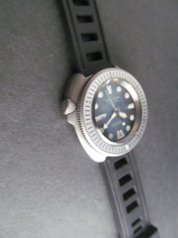 FS Tokielab 6105 SKX conversion case mod with OEM Turtle Manta Ray ...