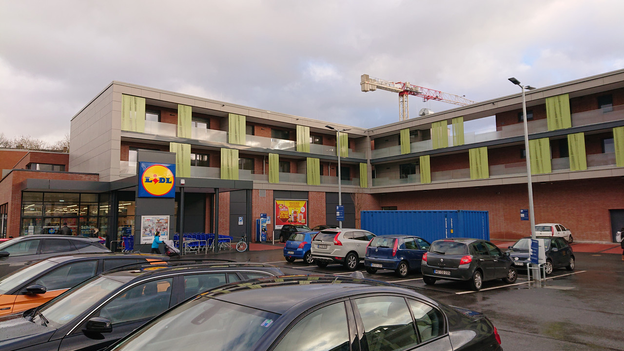 DSC 3975 — Postimages