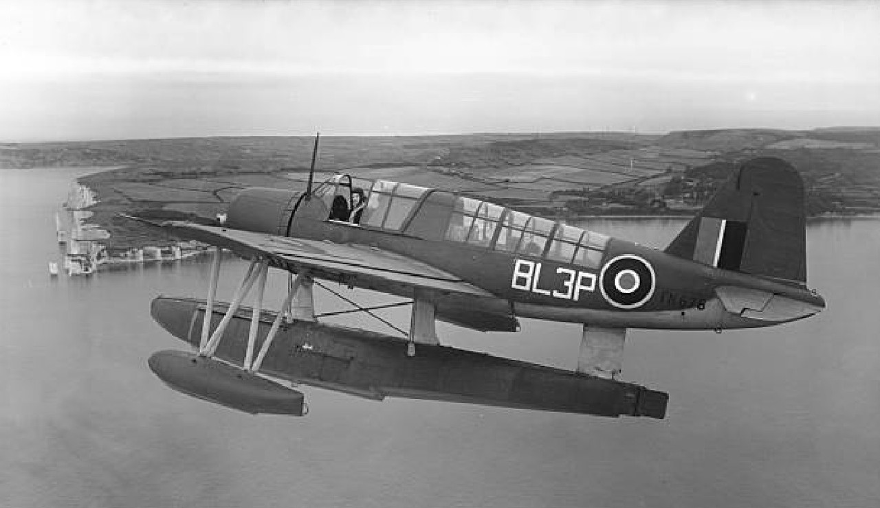 Airfix, 1/72, Vought Kingfisher, 765 NAS, Sandbanks (HMS Daedalus II ...