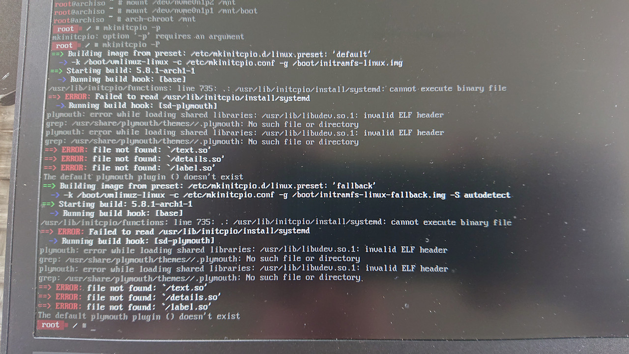[Solved] Upgrade broke the system / Newbie Corner / Arch Linux Forums