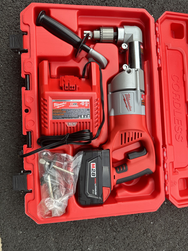 [SOLD] Milwaukee 28V right angle drill with winch bit - Cruisers ...