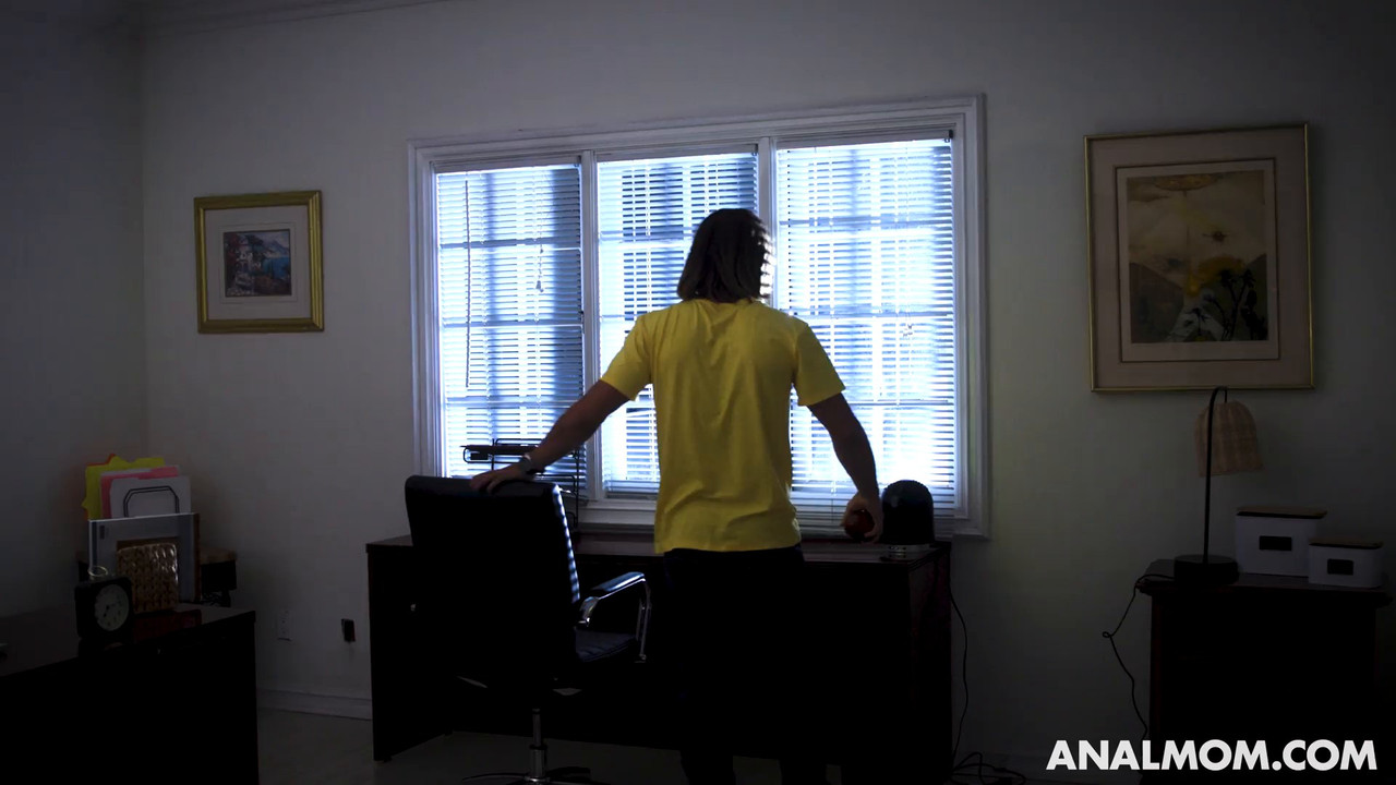 Romi Rain Murder She Moaned Part 4 The Case of 4 Cocks ANALMOM mp4 0026 — Postimages