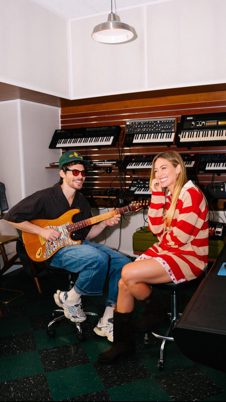 Hilary Duff – Mature 🪩🍒 | SMALL ROOMS, BIG NERVES – MINI TOUR SOLD-OUT ...