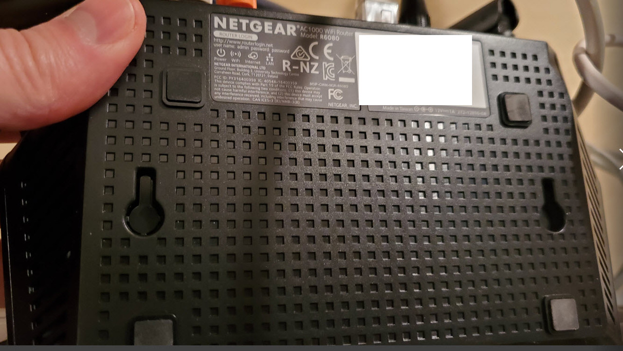 Netgear R6080 - Can be mounted on wall? : r/NETGEAR