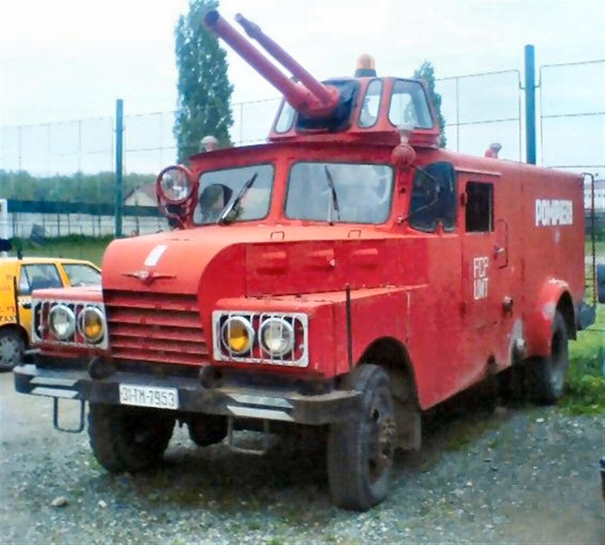 SR 114 Bucegi autospeciala pompieri (1) — Postimages