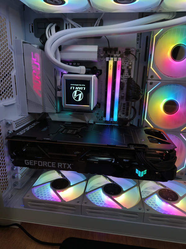 Upside down monitor lcd : r/lianli