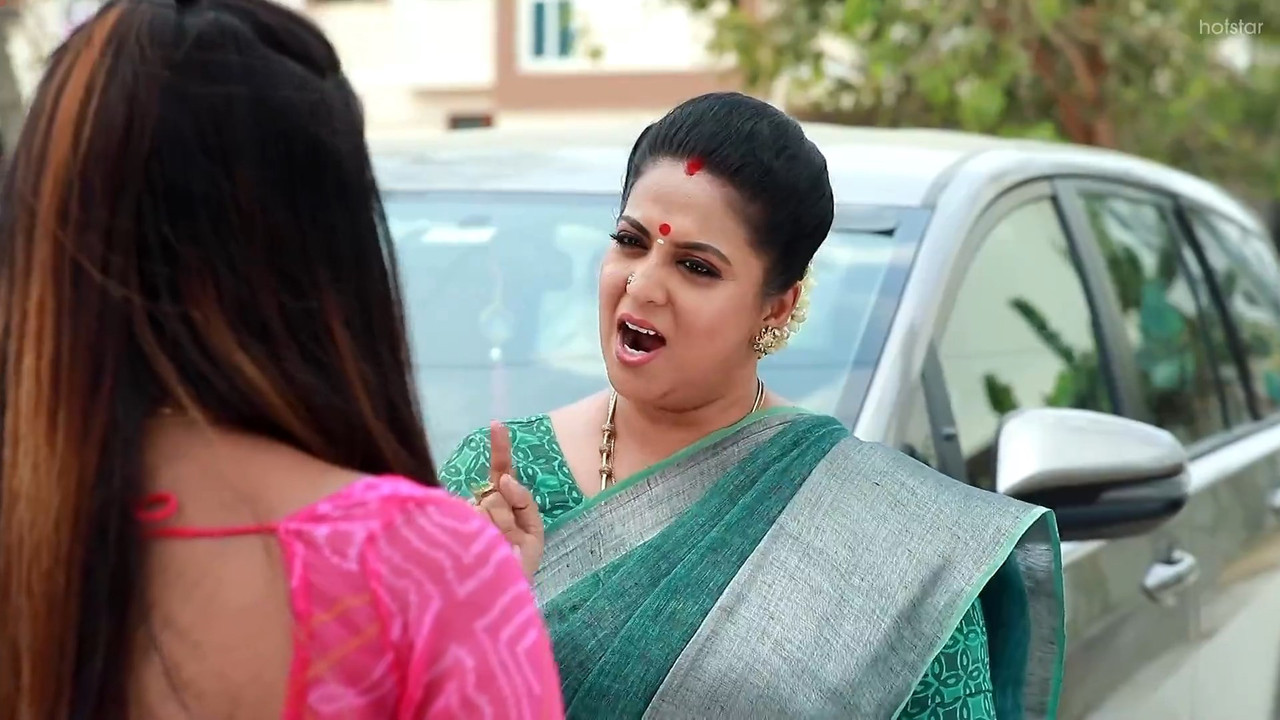 Roopashree Navel Slip in Green Saree mkv snapshot 00 31 687 — Postimages