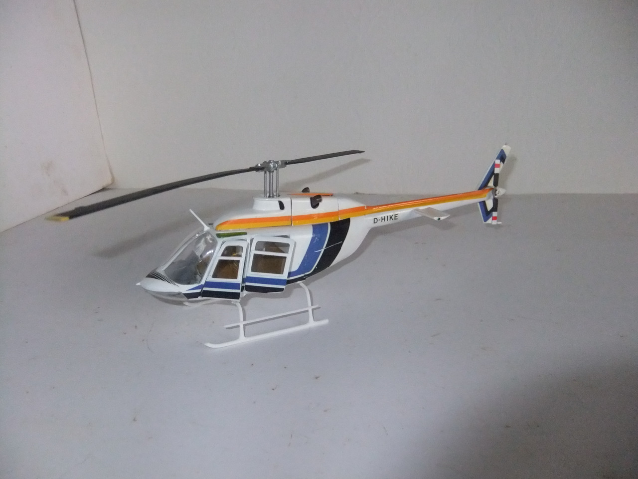 Revell 1/32 bell 206II jet ranger - Ready for Inspection - Aircraft ...
