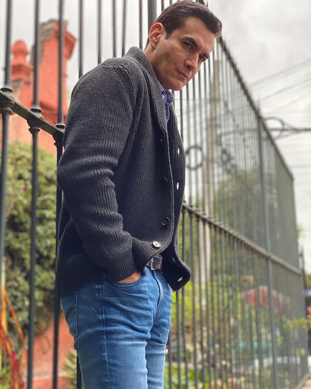 CFBBE7 B0 B78 D 42 B8 9981 2 CB1661 F392 F — Postimages