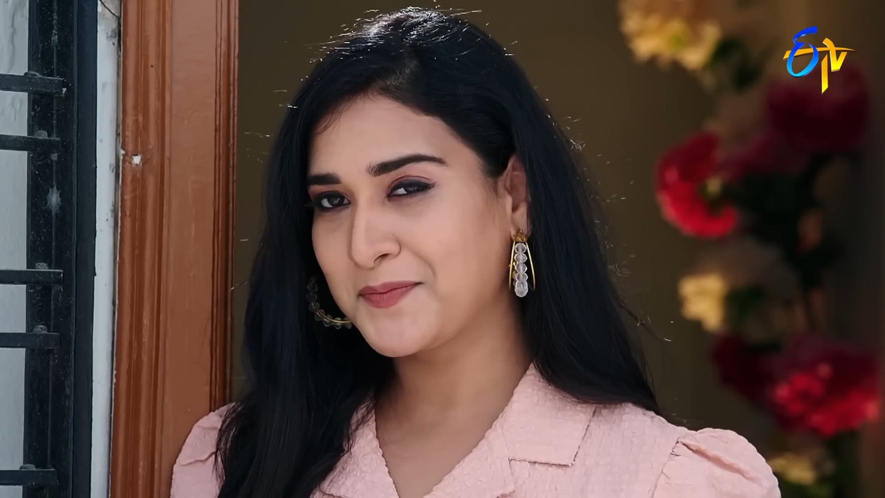 Rasgna Reddy Seducing by showing Sexy navel mp4 snapshot 00 17 530 — Postimages