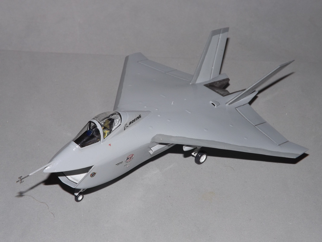 Revell X32 FP — Postimages