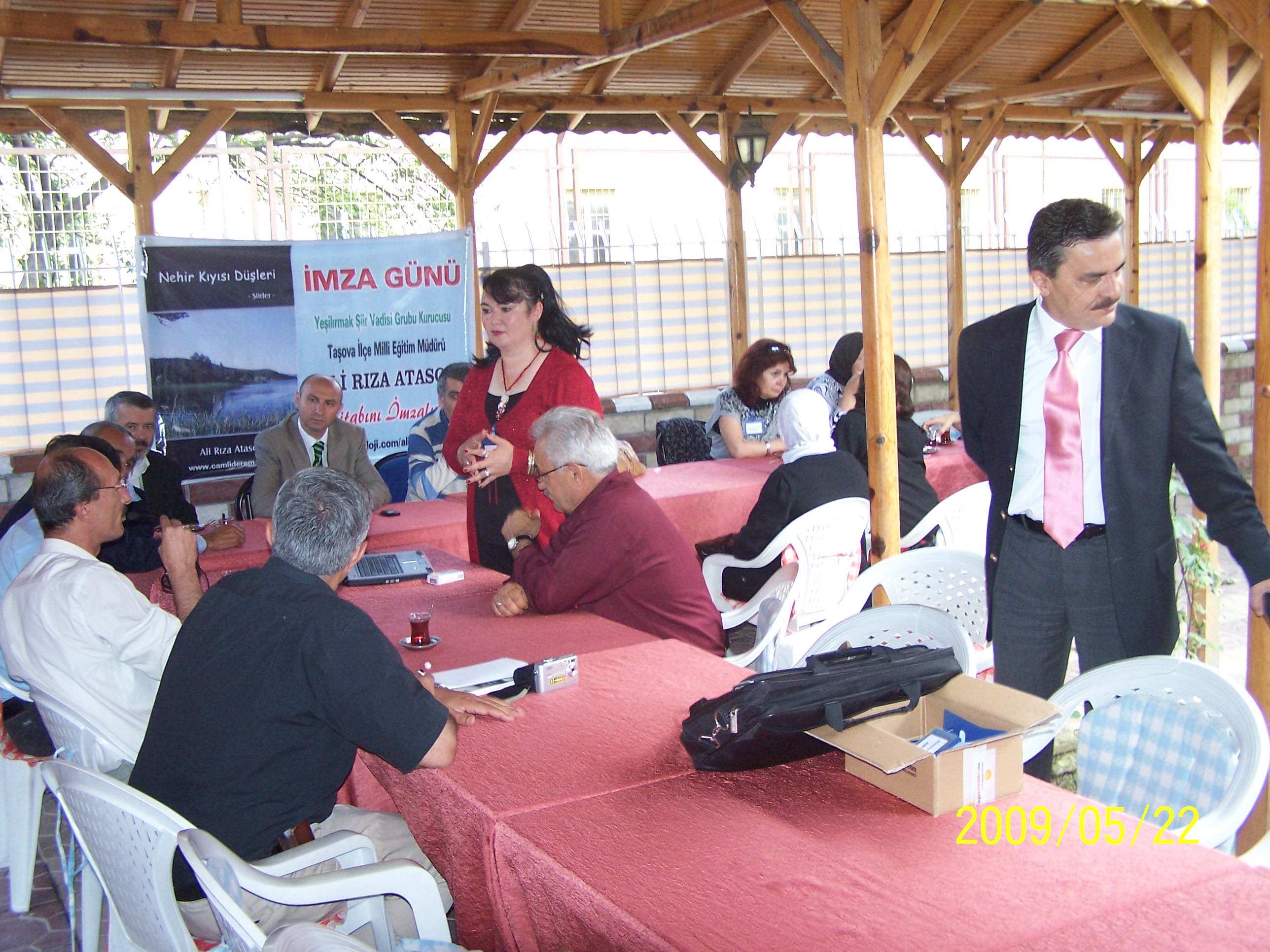 100 7840 — Postimages