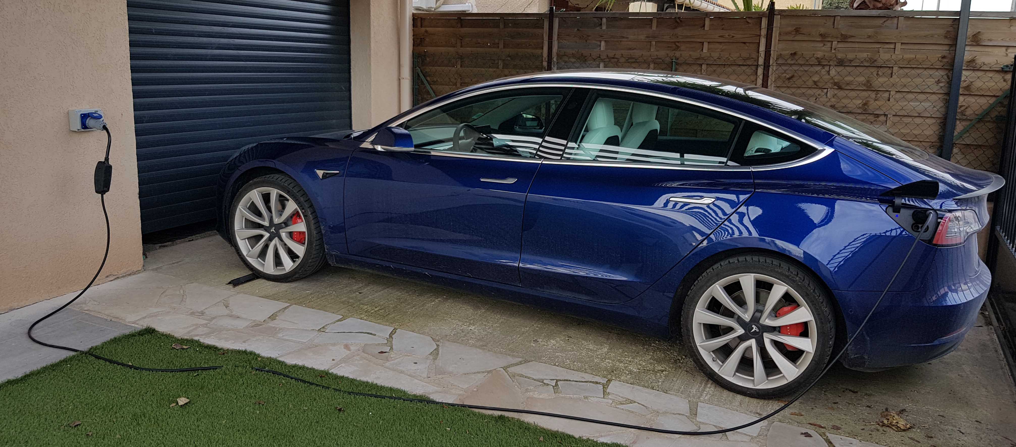 TM3 en charge — Postimages