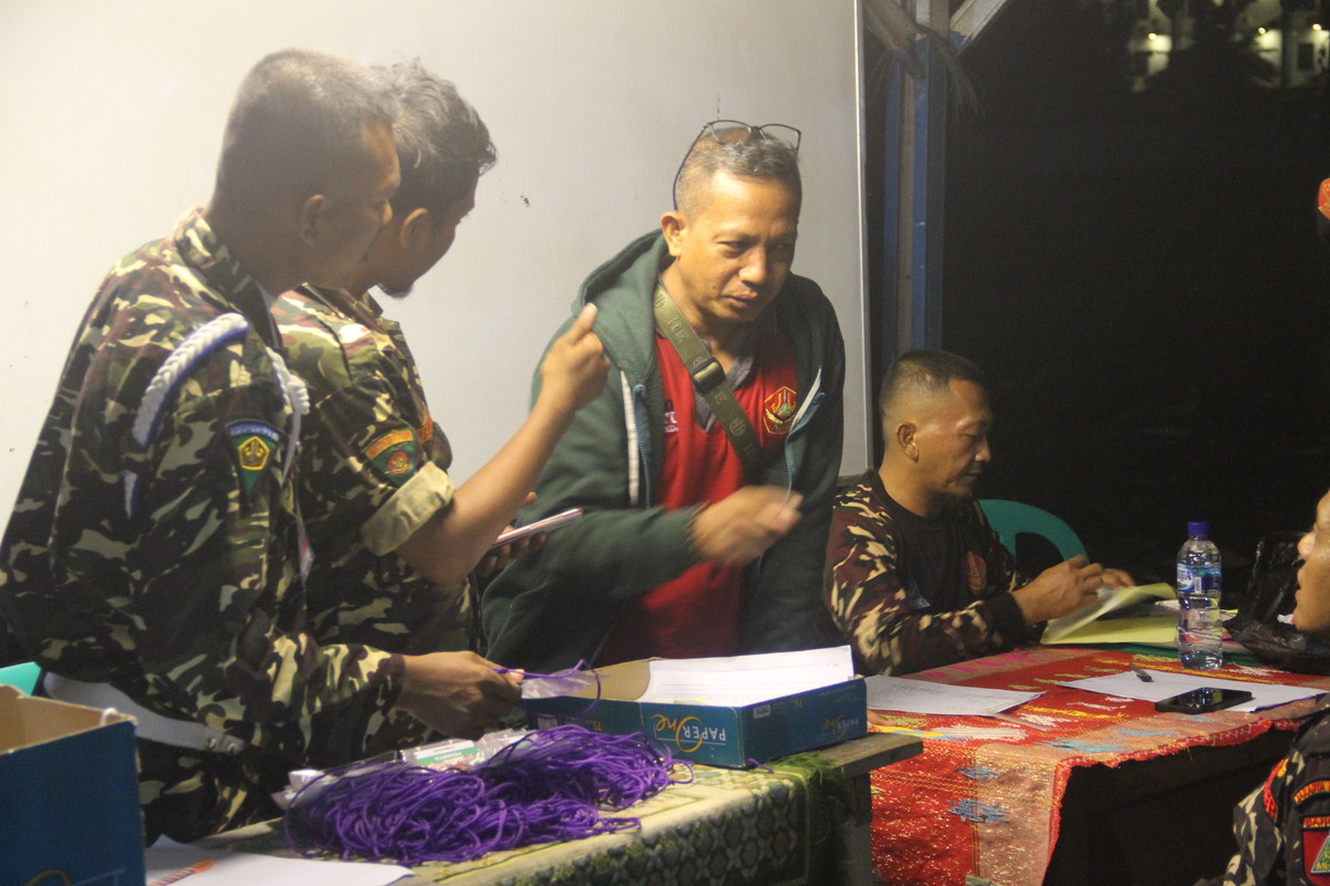 ANR 8727 — Postimages