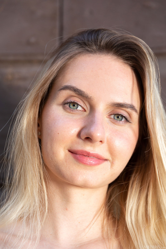 Met Art Stone Steps Emily Swan high 0120 — Postimages