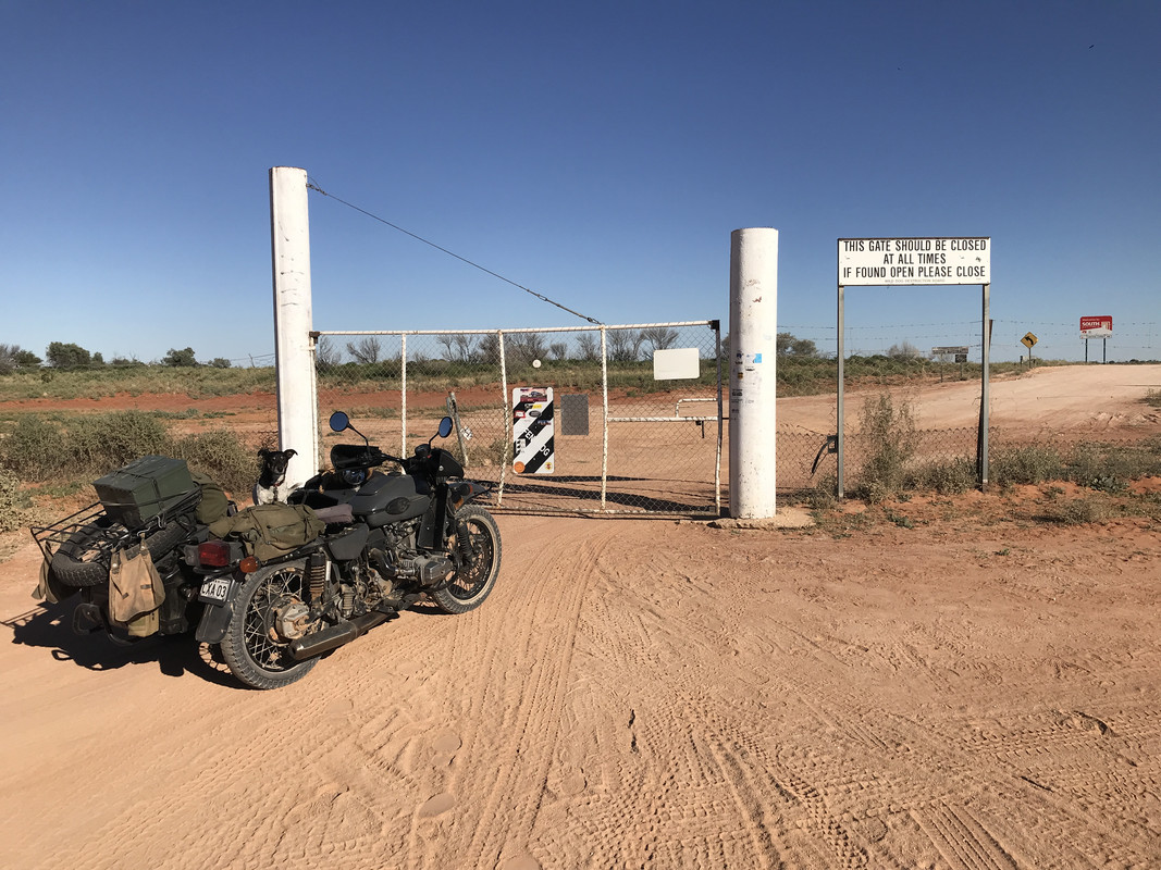 B8 E1 A9 DE C74 B 47 D9 B9 E6 5 D3 C49 EF0592 — Postimages