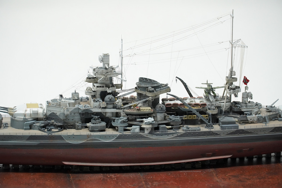 1/700 Scharnhorst 1943 (Flyhawk+)