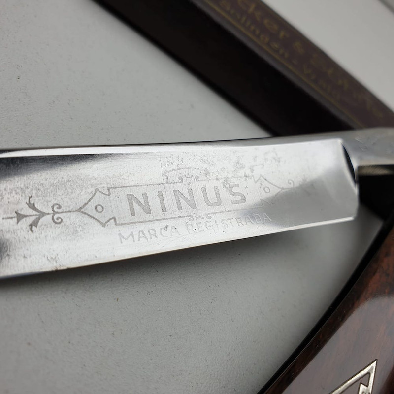 Ninus Marca registrada — Postimages