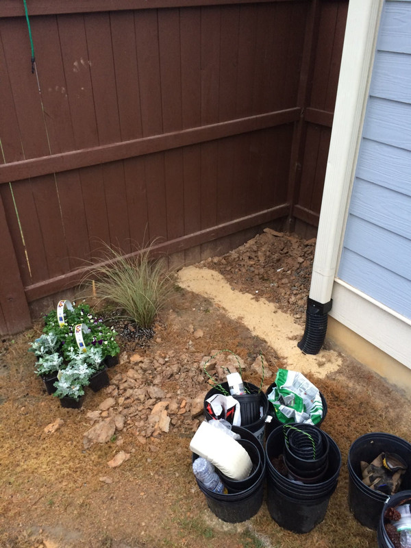 Backyard Drainage Close — Postimages