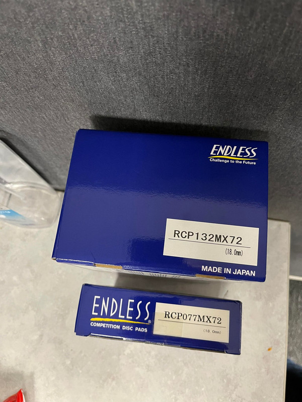 ENDLESS エンドレス MX72 (前後セット) ランサーエボリューション10 CZ4A H19/10～H27/9 ブレンボ ...