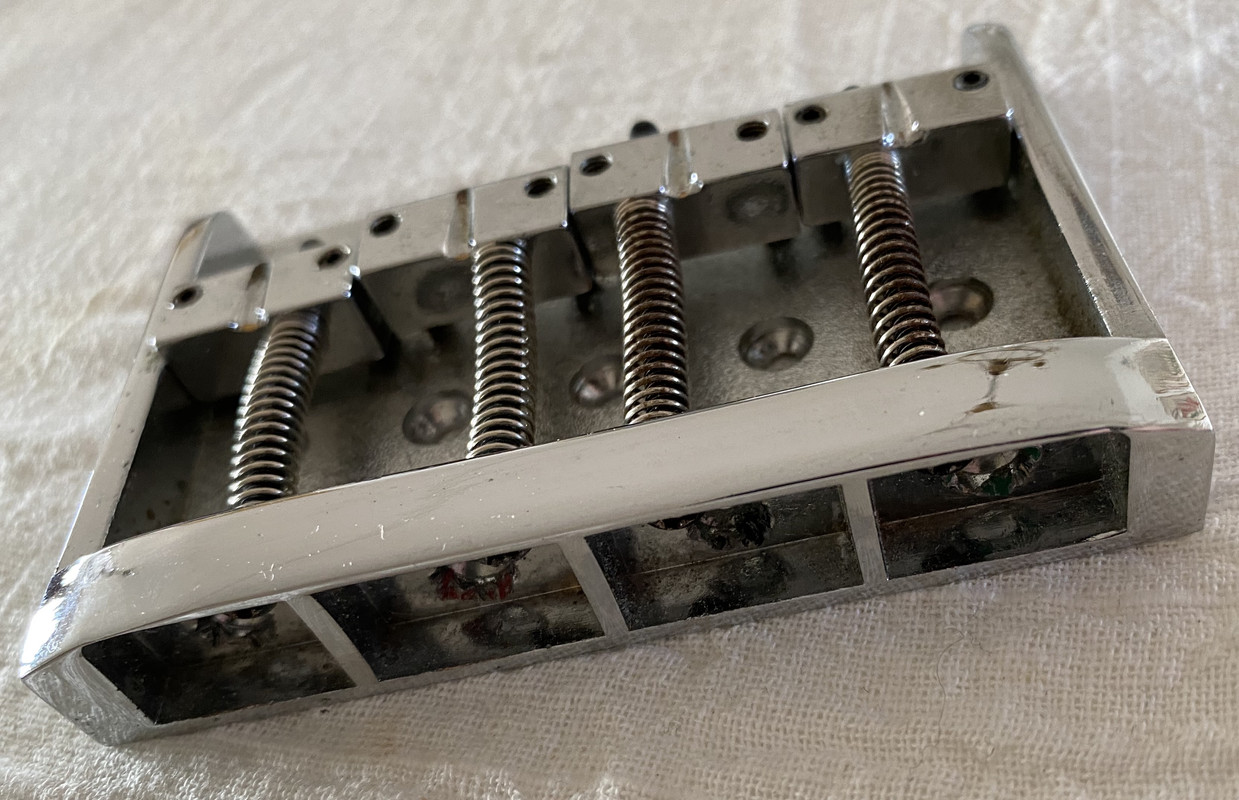 E39 B334 F 1996 4 B2 E AA90 18 DAED1541 DA — Postimages