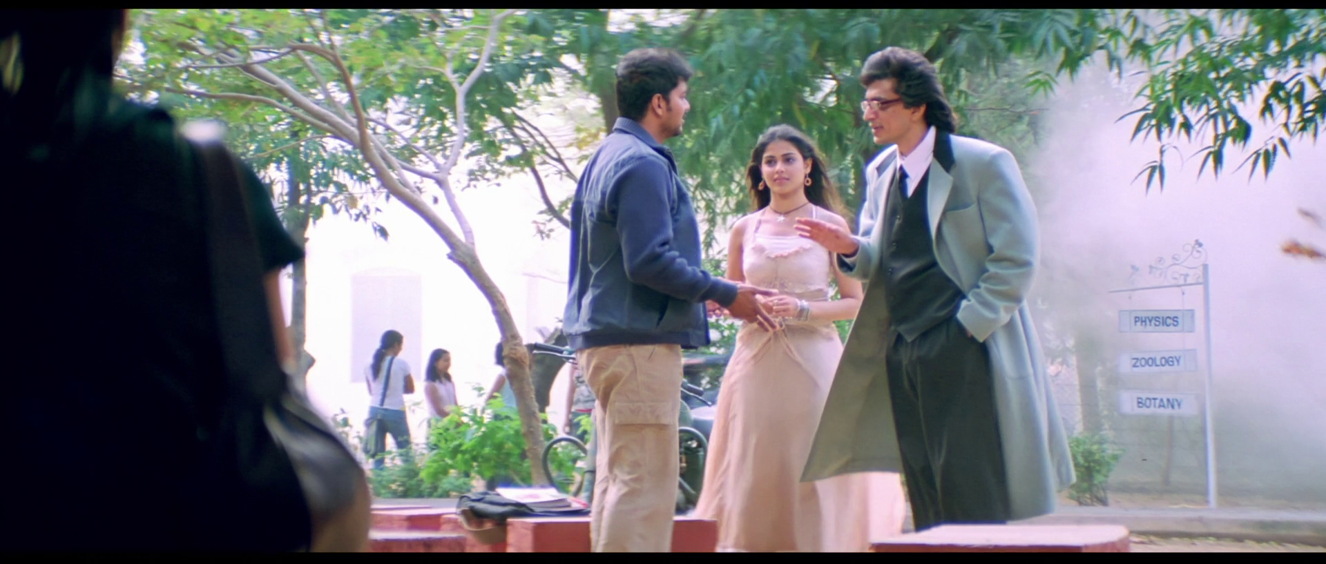 vlcsnap 2025 04 20 18h06m31s374 — Postimages