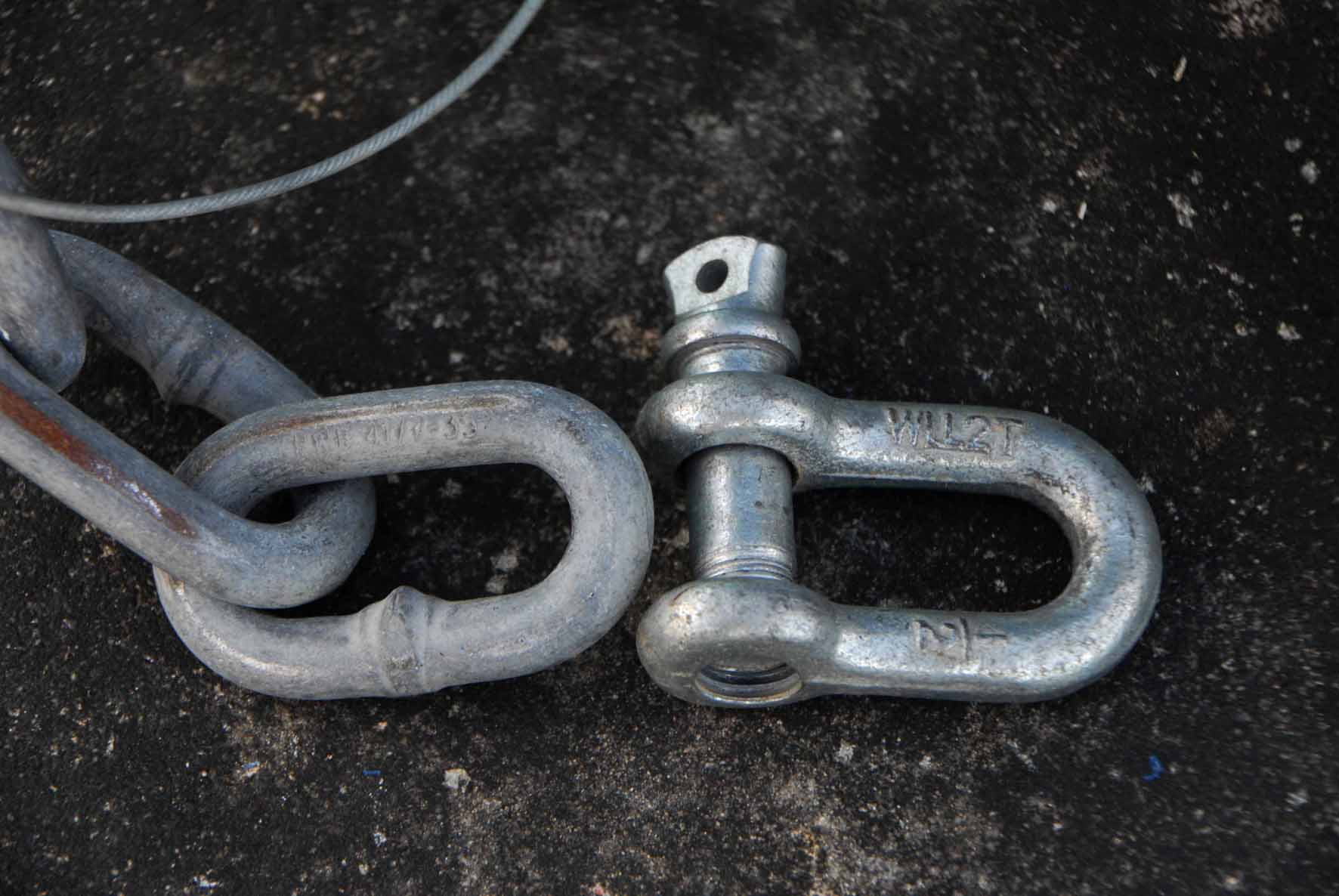 Chain & shackle — Postimages
