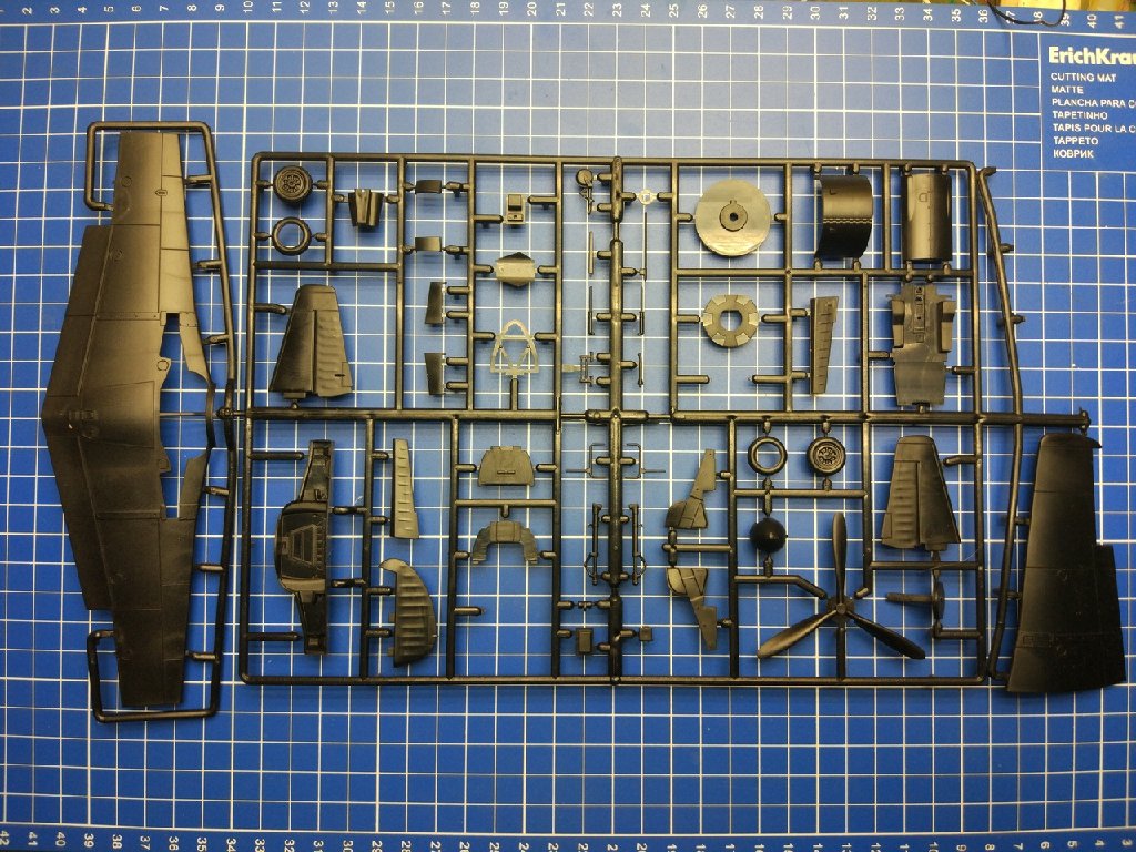 1/48 - Lavochkin La-9 "Fritz" & La-11 "Fang" by Ark Models - La-9 & La ...