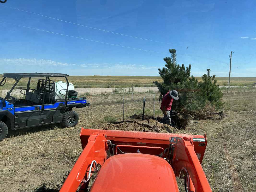 5 F61 CF70 D688 40 F0 8981 95 E59 D11 AE5 B — Postimages