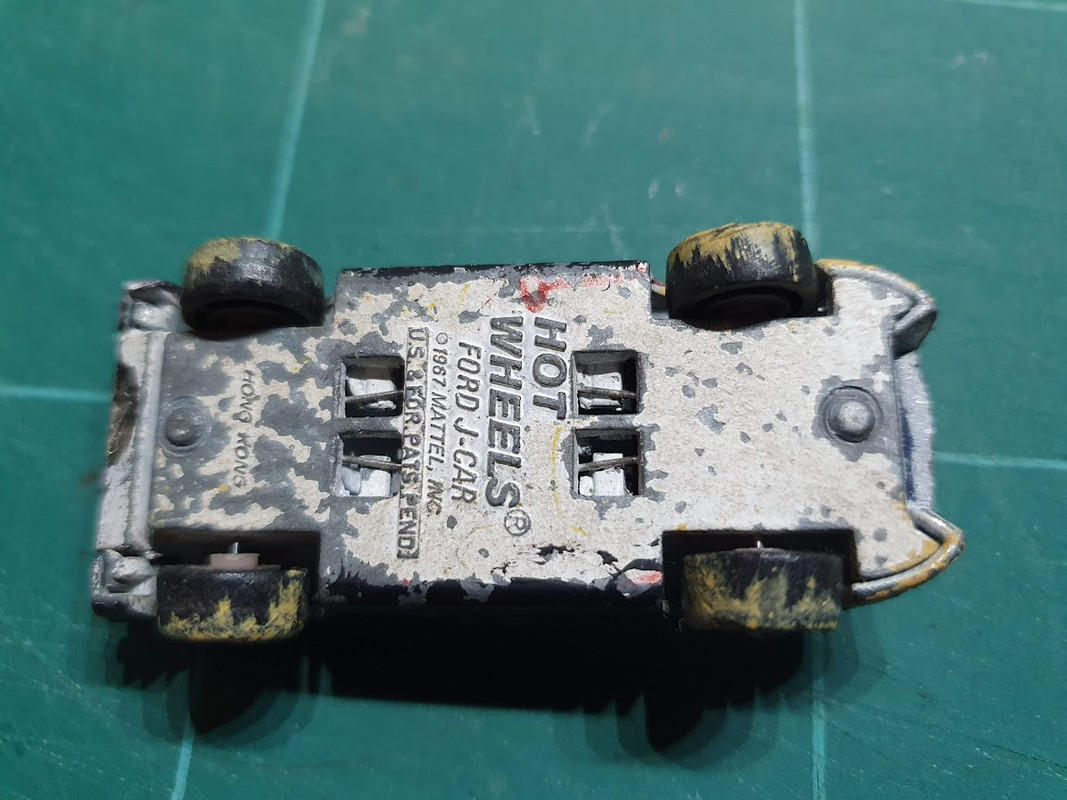 Hotwheels 1967 Ford J Car 5 — Postimages