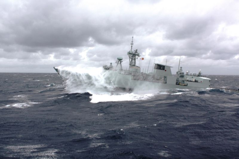 Fotos de buques alrededor del mundo| Página 29 | Zona Militar