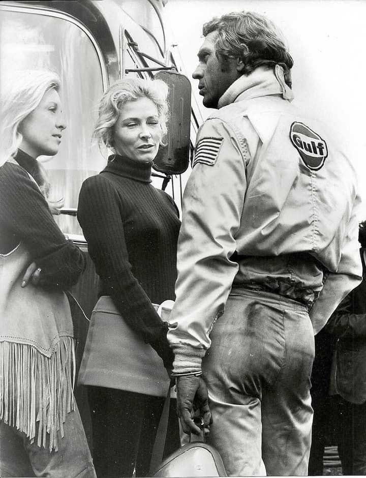 vintage gridgirls5036 Elga Andersen et Steve Mc Queen — Postimages