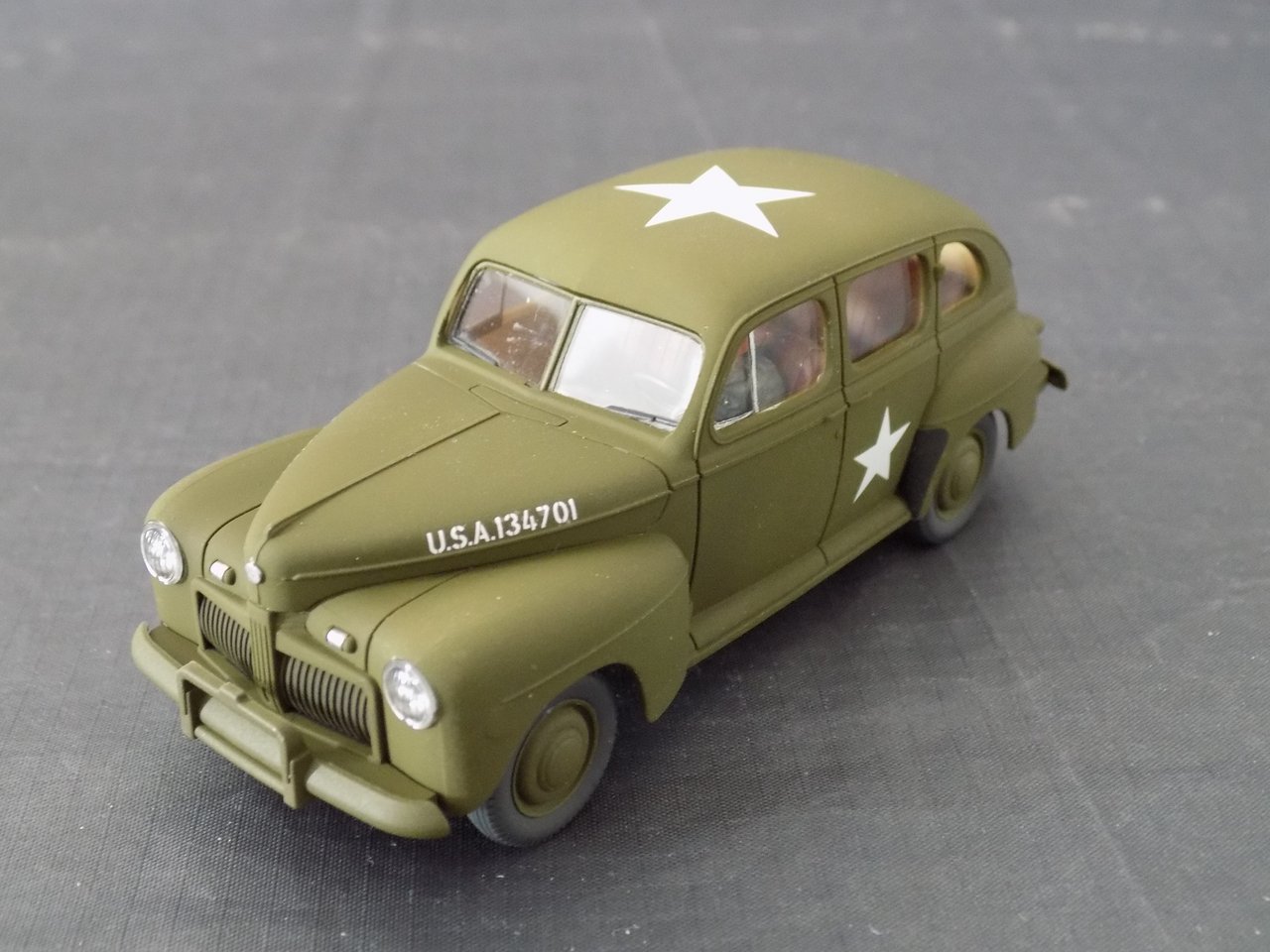 Tamiya 1/48 U.S. Ford 1942 Staff Car - Ready for Inspection - Armour ...
