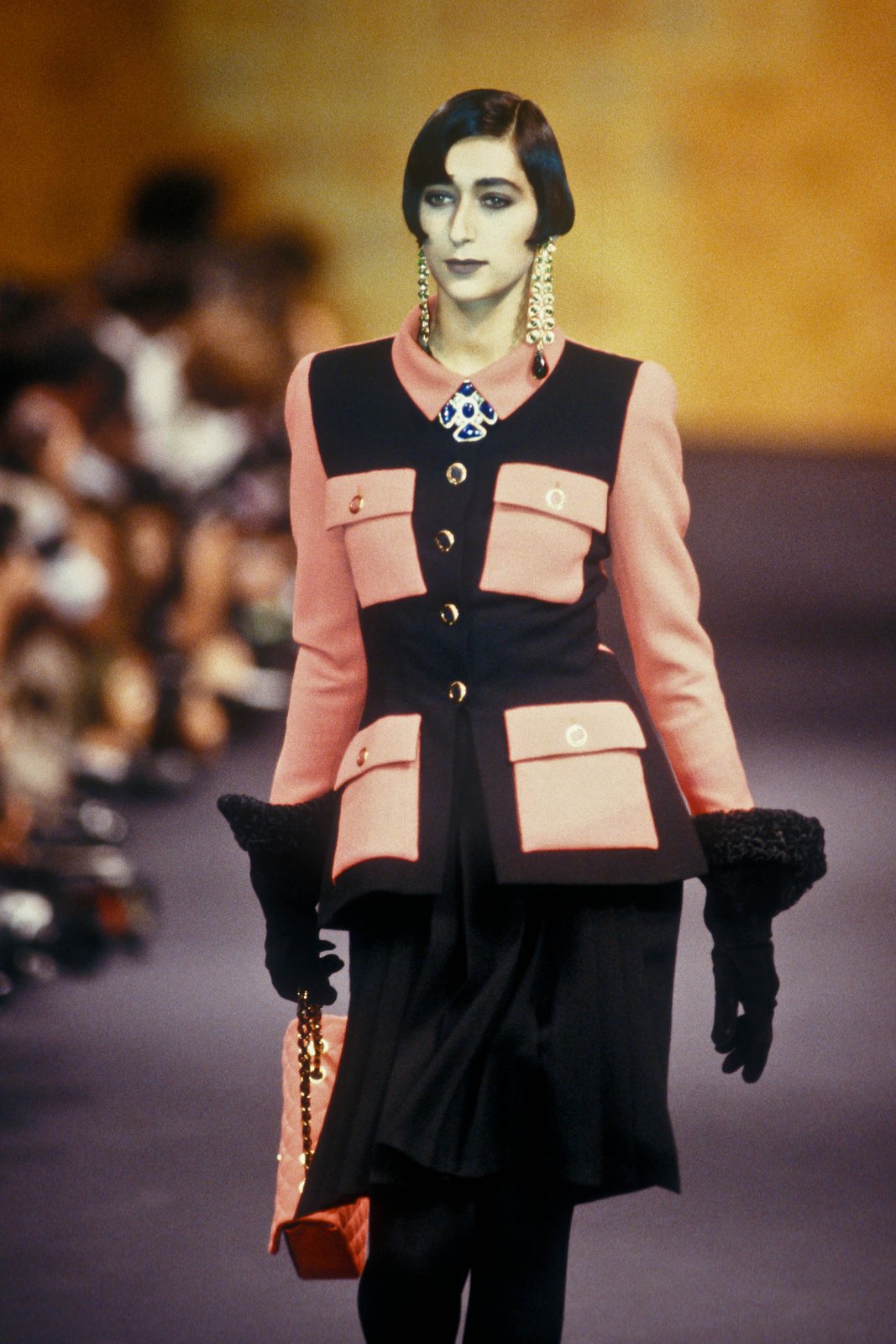 Fashion Classic: CHANEL Haute Couture Fall/Winter 1989 | Lipstick Alley