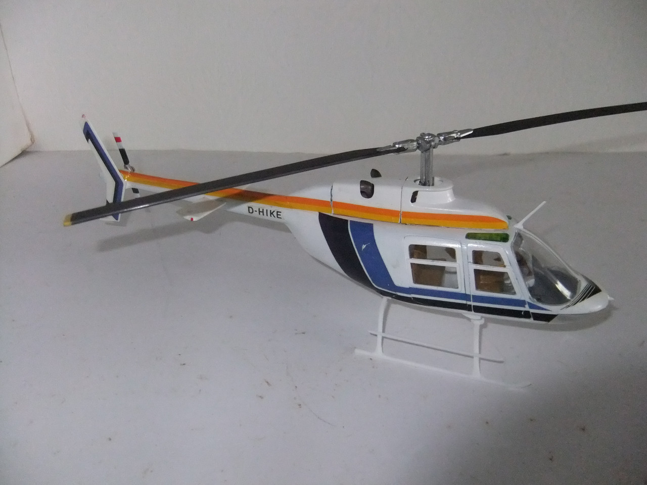 Revell 1/32 bell 206II jet ranger - Ready for Inspection - Aircraft ...