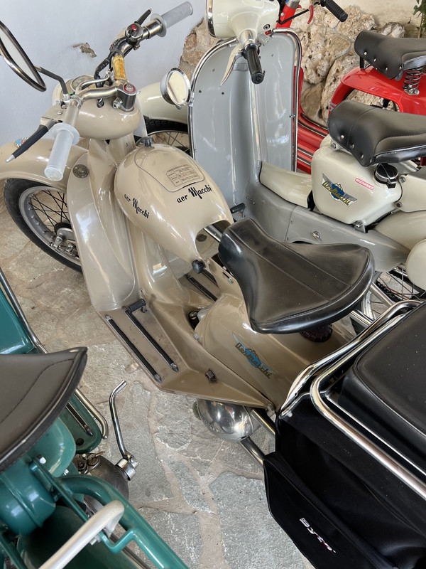 2273 A379 7 B77 4081 A369 55 C6981 D3 E60 — Postimages