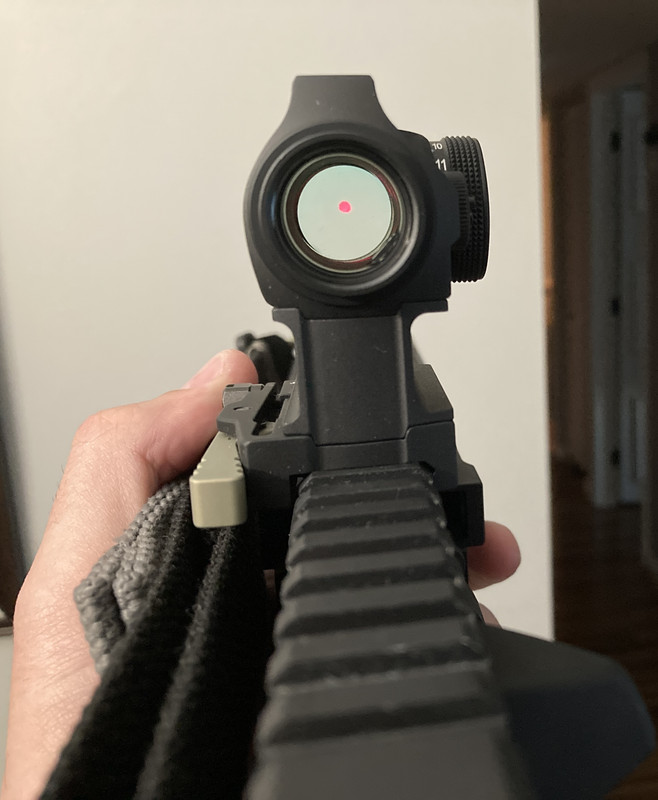 Aimpoint T2’s have blue tint in top 1/3 of glass now? > Optics, Mounts ...