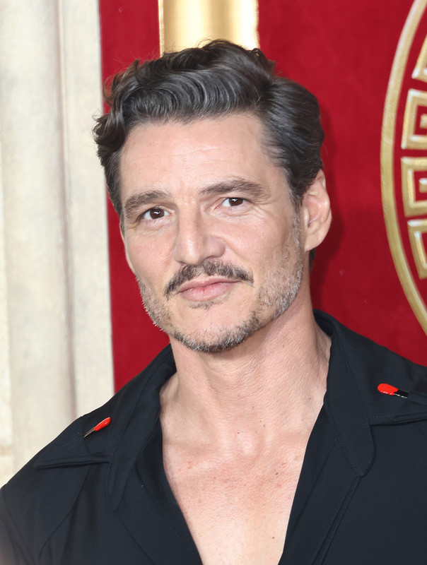Pedro Pascal 194 — Postimages