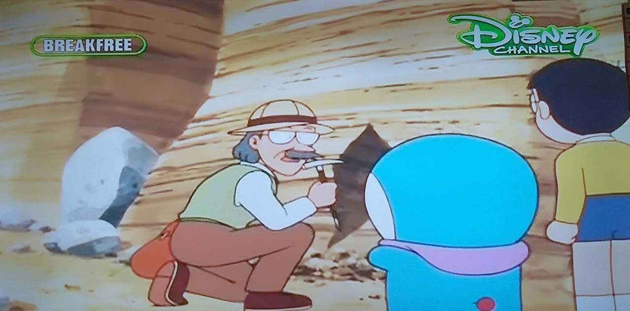 Disney channel logo Color changed | DreamDTH Forums - Television ...