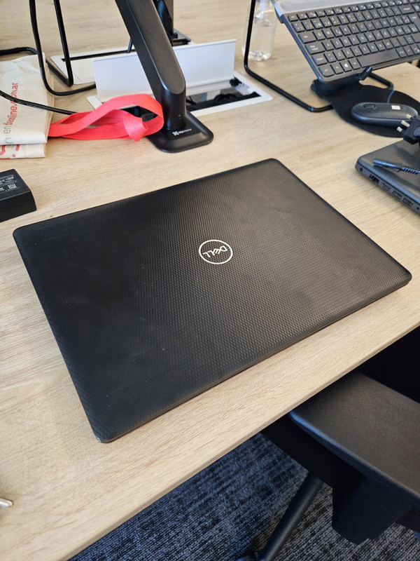DELL Inspiron 3593 3 V0 P703 Atras — Postimages