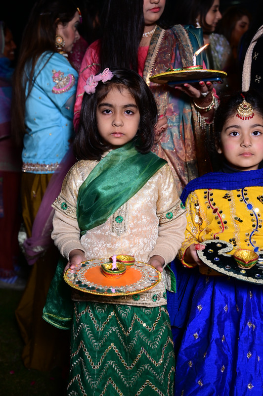 NAW 0974 — Postimages