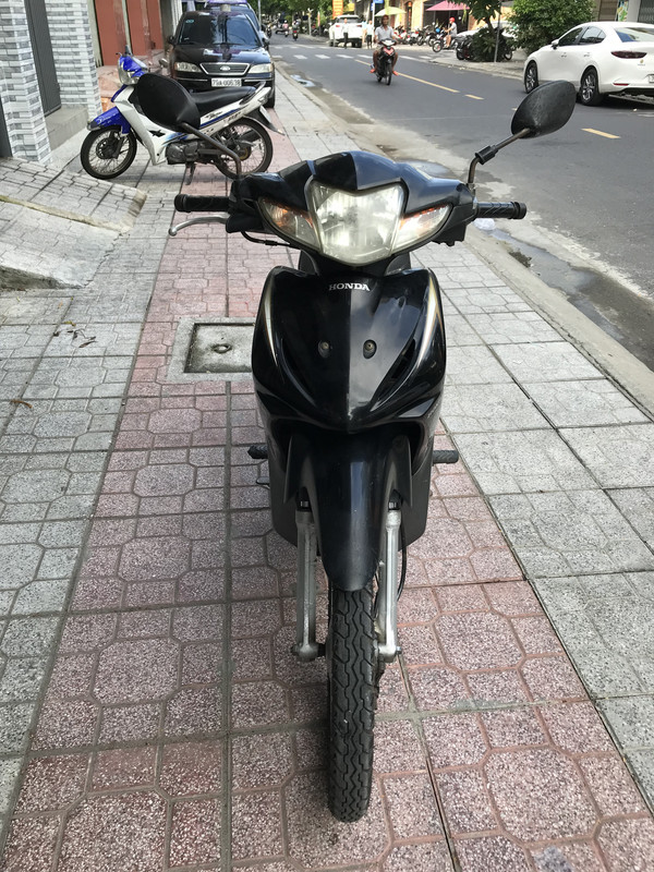 EB714 C9 B 4205 4 A71 BEBF C69303 D816 F0 — Postimages