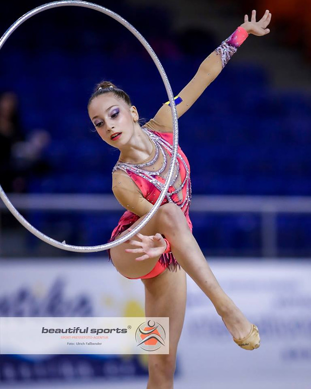 ciocirlan rou — Postimages