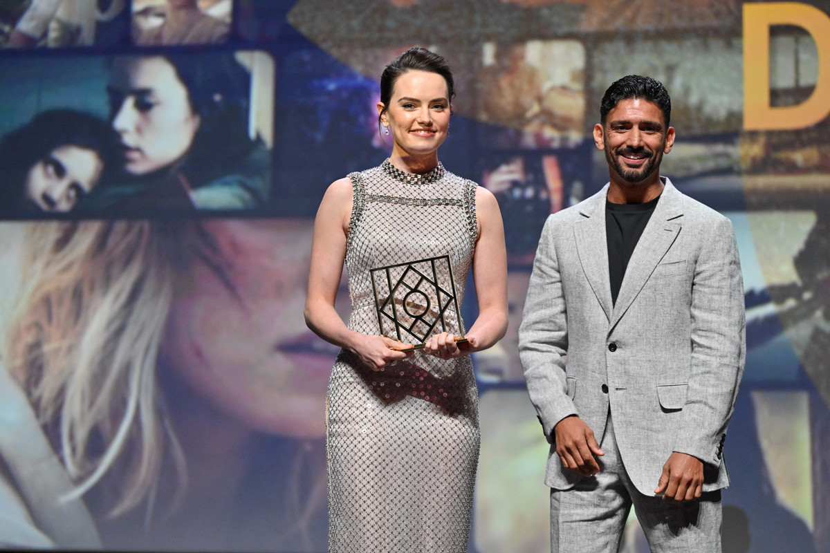 Daisy Ridley 108 — Postimages