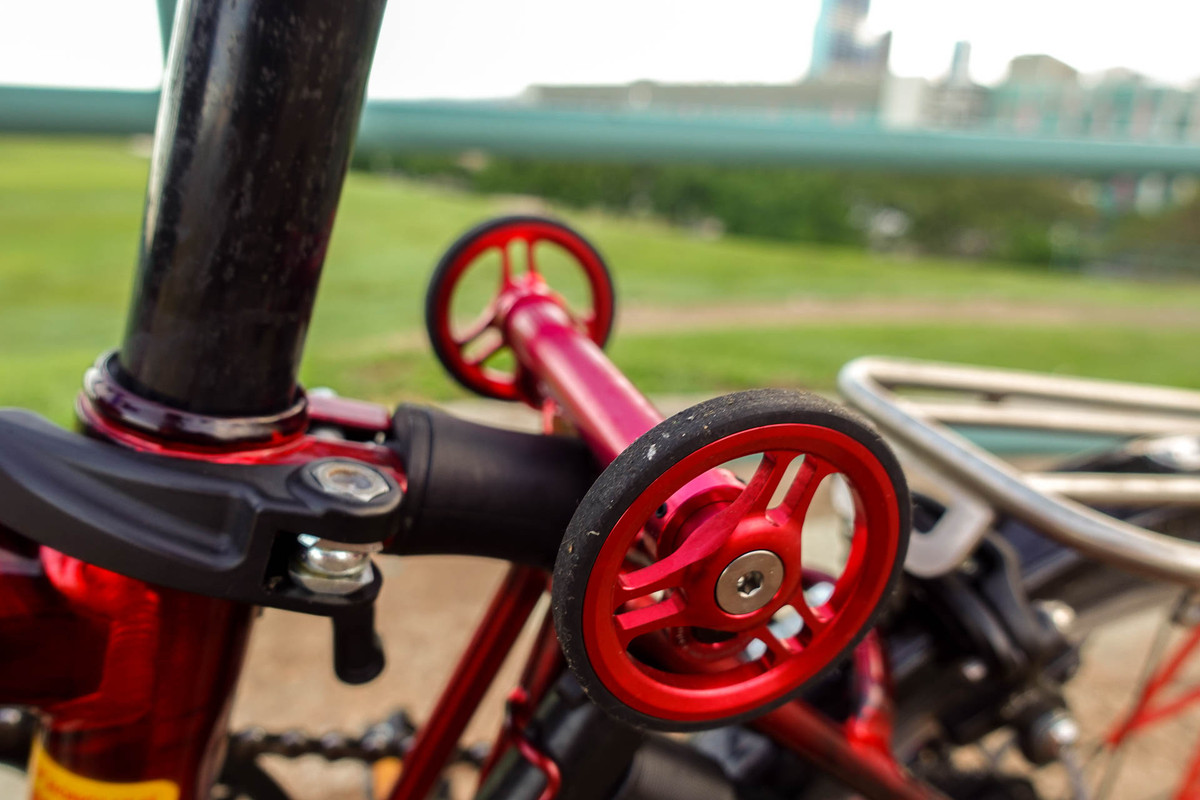 Rear Rack & Trolley Wheels Recommendation : r/Brompton