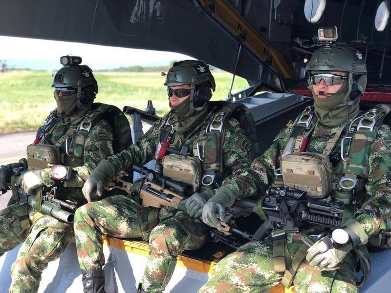 Photos - Colombian Military | Page 7 | A Military Photo & Video Website
