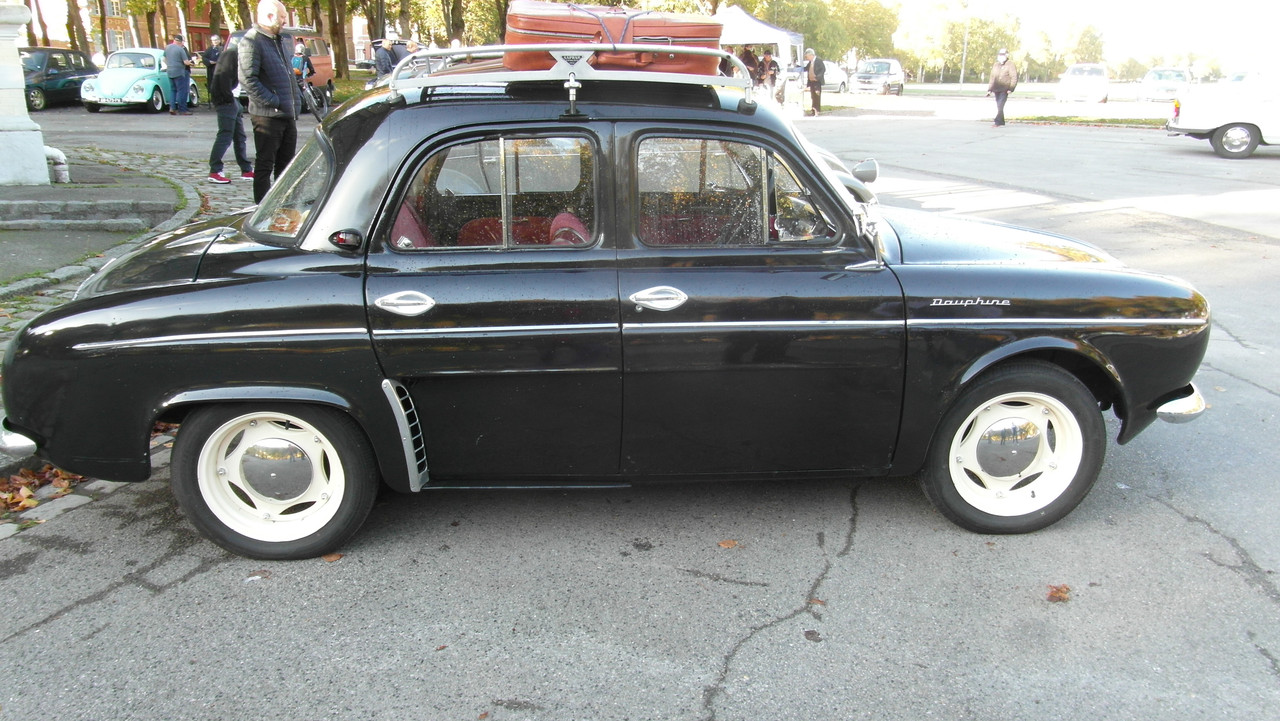 SAM 0736 — Postimages